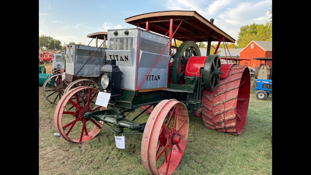 IHC Titan Type D Prairie Tractor Walkaround - Albany Pioneer Days 2021 ...
