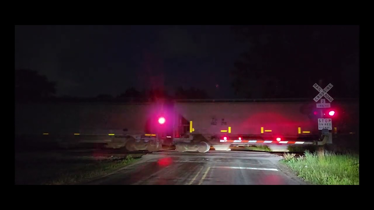 LSRC 6432, LSRC 6303, & LSRC 6305 Northbound Saginaw - YouTube