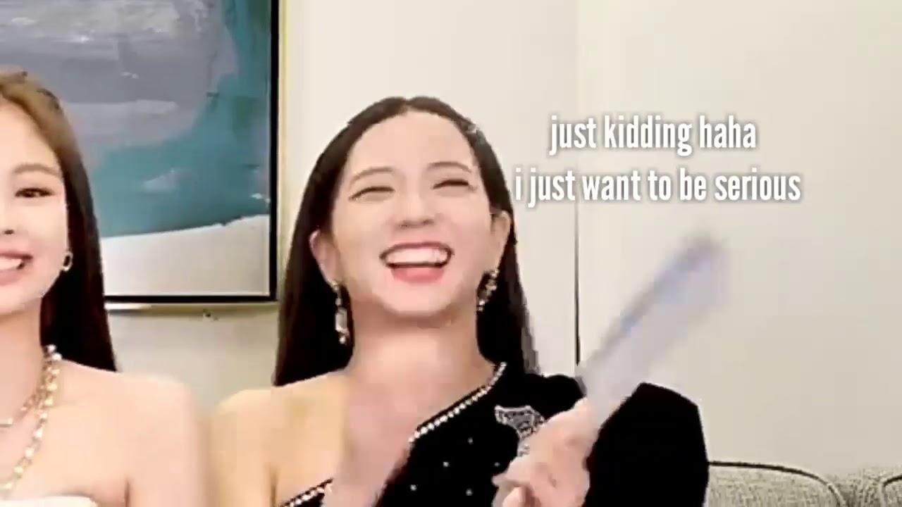 lisa and jisoo reaction edit* - YouTube