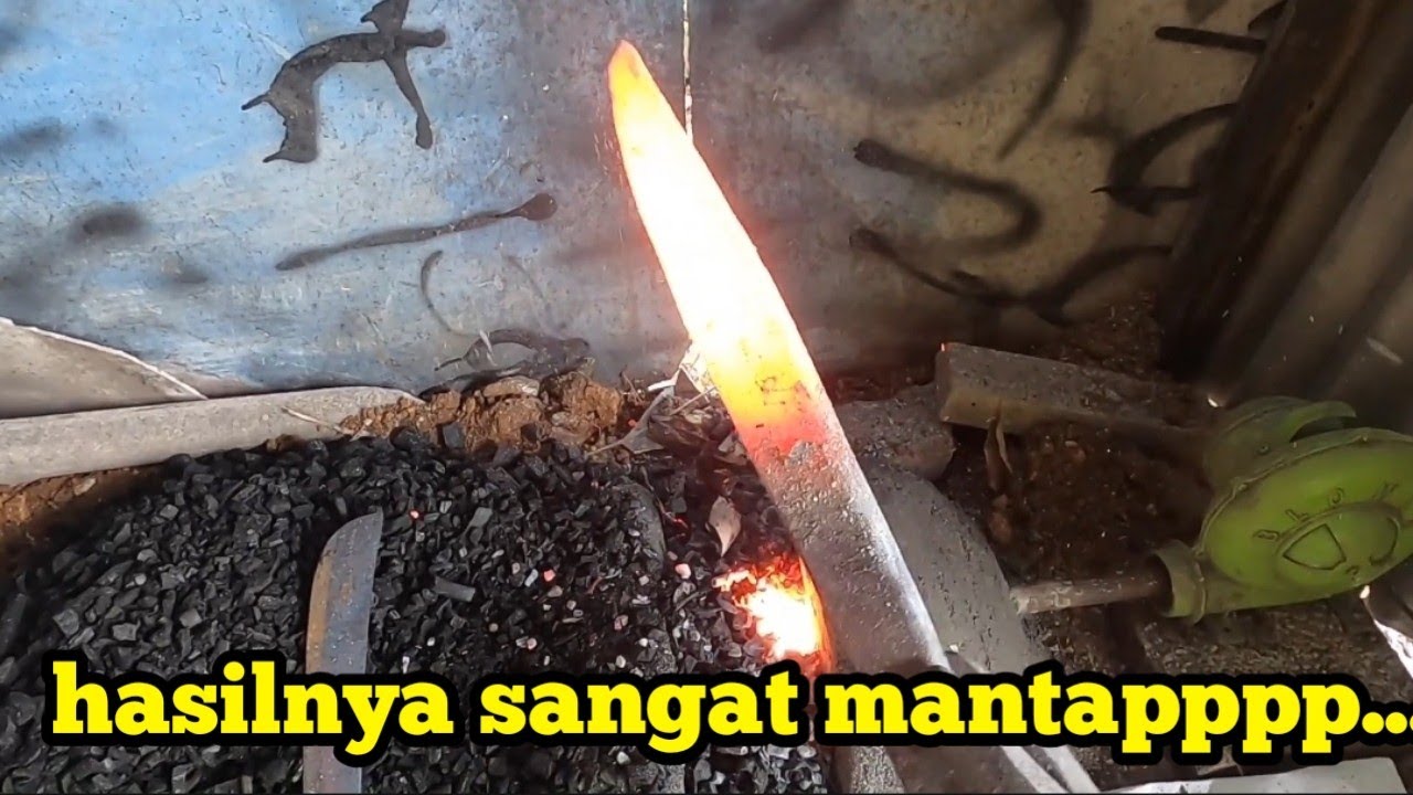 cara membuat tungku golok, tungku pande besi dari adukan - YouTube