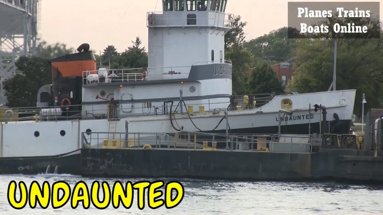 UNDAUNTED Tug Boat With Barge In The Great Lakes - YouTube