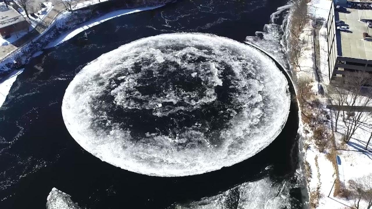 Ice Disc Spins Again Thanks to Paddleboarder - YouTube