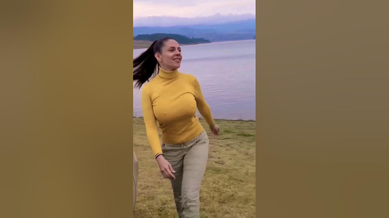 Girl Showing Her Airbags ππ Youtube