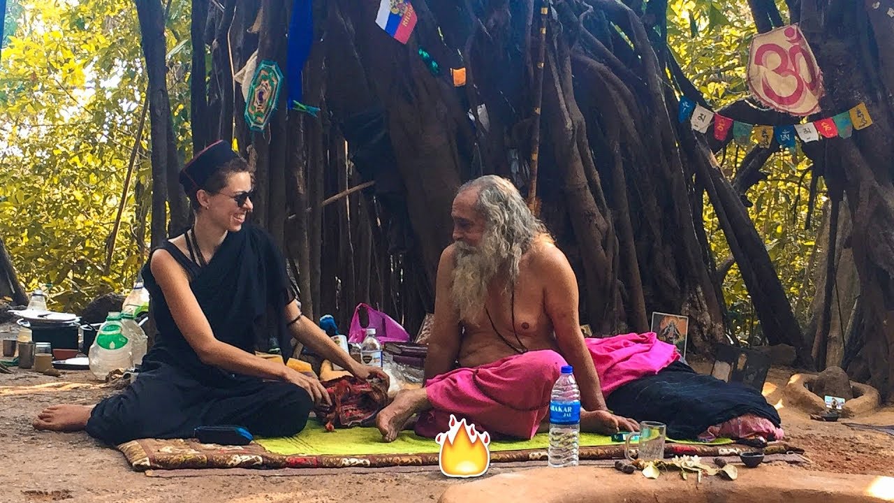 GOA के रंगीन रहस्य !! Location - Banyan Tree, Arambol Beach - YouTube