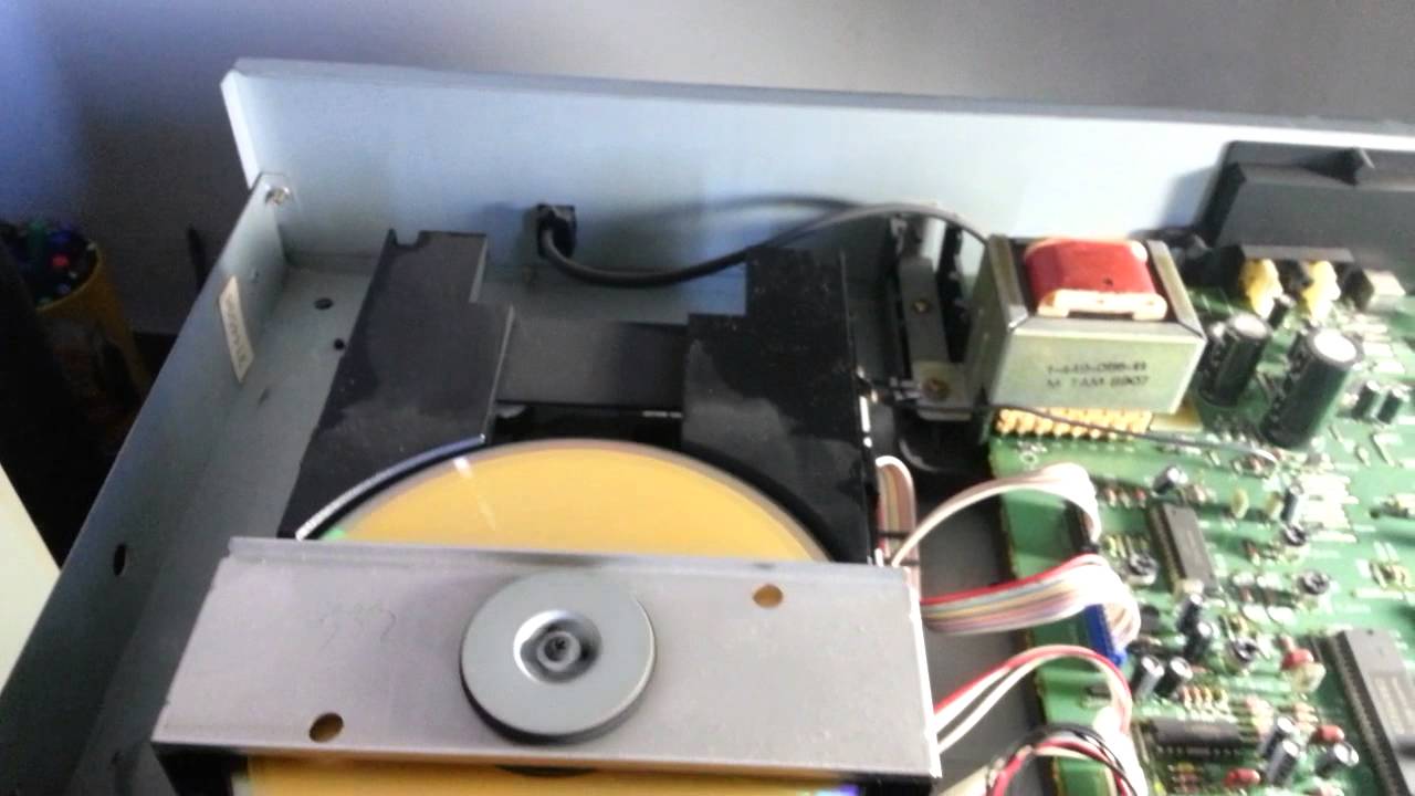 SONY CDP-670 CD Player - YouTube