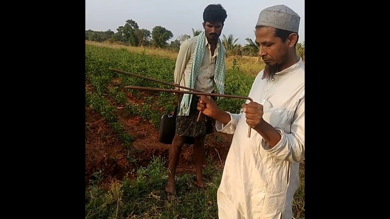 BoreWell point checking | Finding Ground Water Using L rods and Coconut | Davanagere Karnataka ...