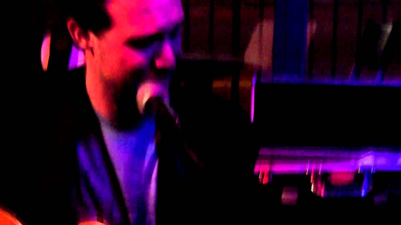 another at the Galway open mic in Paris - YouTube