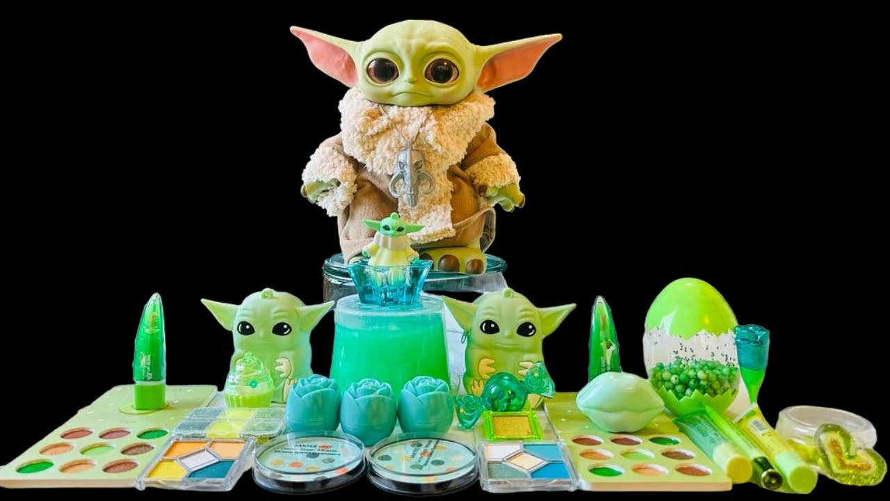 Special Baby Yoda Mixing Make up in to #slime #asmr #satisfying - YouTube