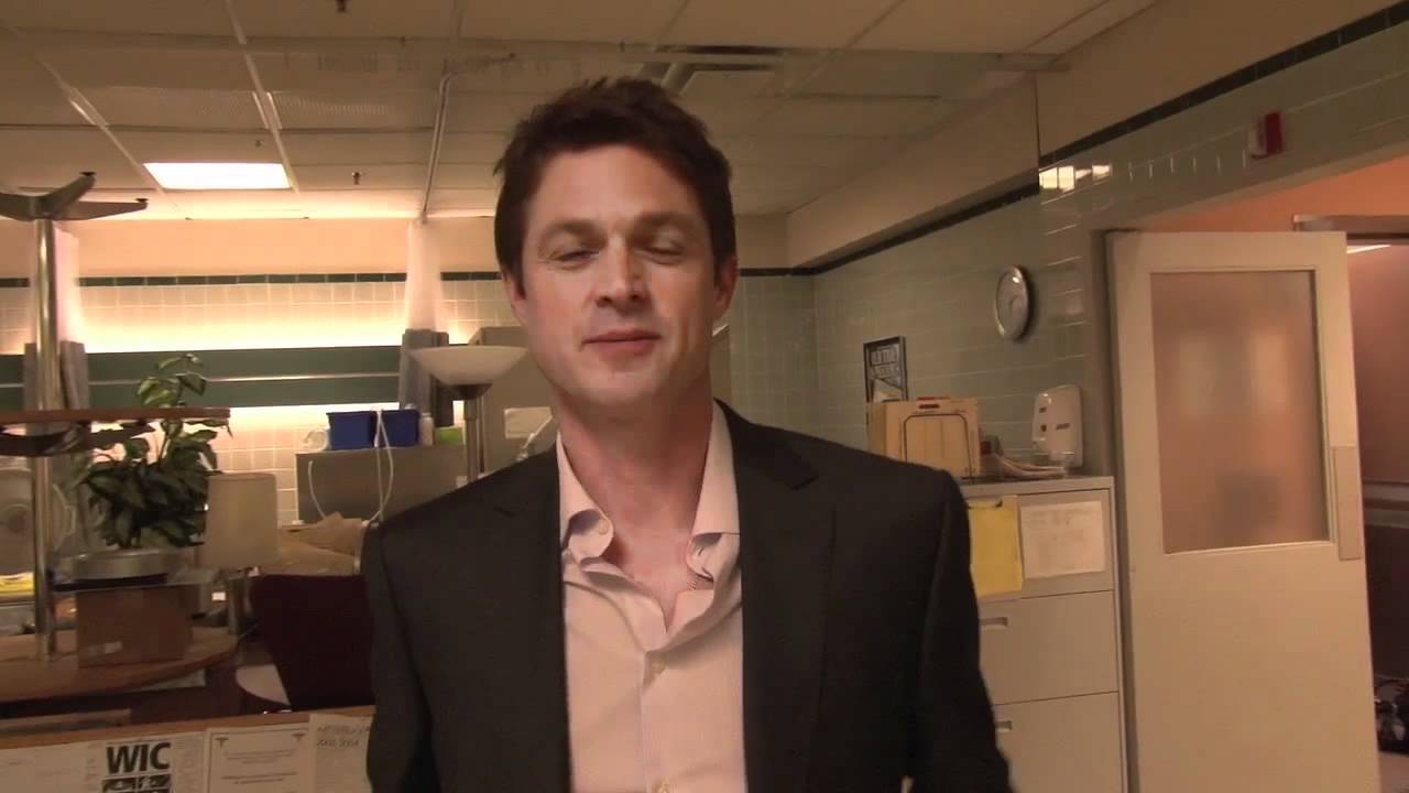 Eric Close Has A God Complex on Law & Order: SVU - YouTube