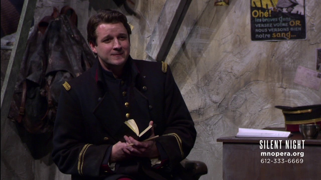 Silent Night: "J'ai perdu ta photo" (Liam Bonner) - YouTube