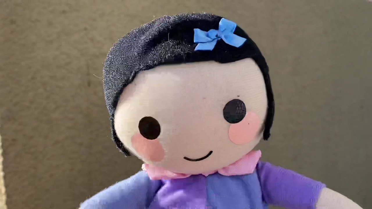 Tigger Ride at the Market with small world dolls - YouTube