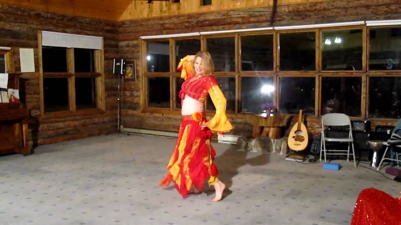 Ayla's drum solo performance at Belly Dance retreat 09' - YouTube