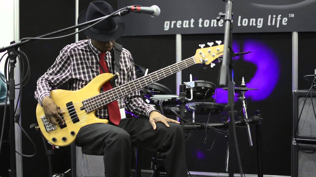London Bass Guitar Show 2015 Michael Mondesir - Loops - YouTube