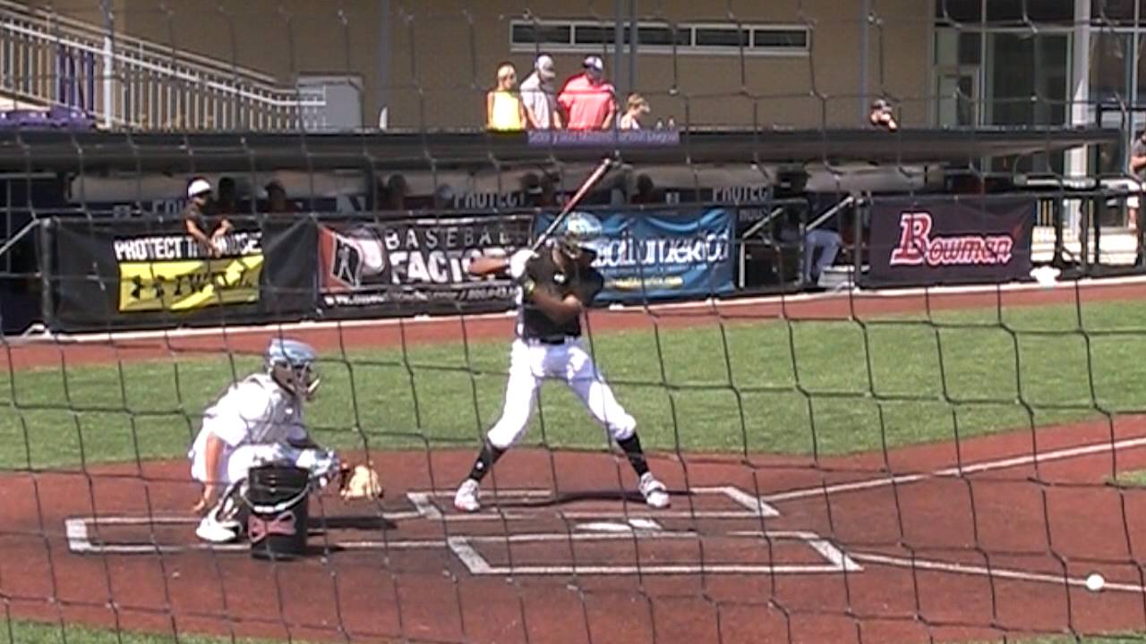 Quentin Holmes 2016 UA All America Weekend - YouTube