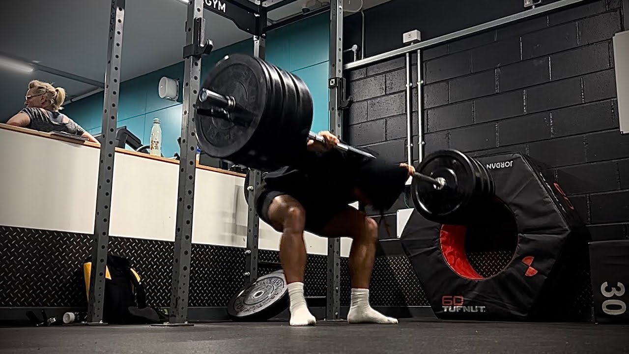 Train Everyday. Day 162 - 150KG SQUAT FAIL (A Broken Lat) - YouTube