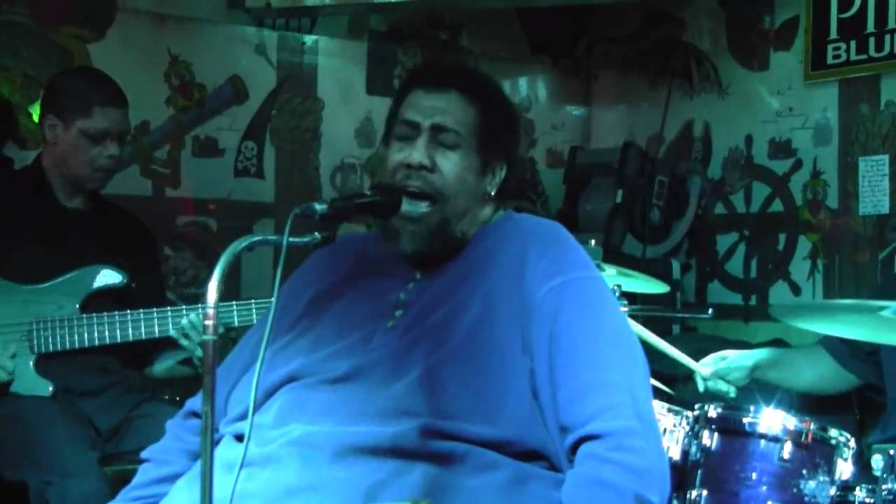 Big Al Carson live at the Funky Pirate. NOLA - YouTube