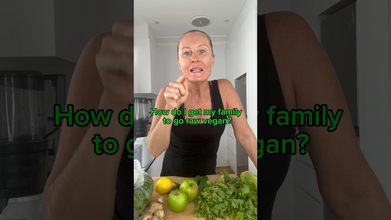Whole family eating raw foods!!! #healthy #plantbased - YouTube