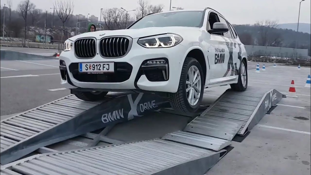 BMW X3 M40i 2018 offroad - wheel articulation (xDrive test) - YouTube