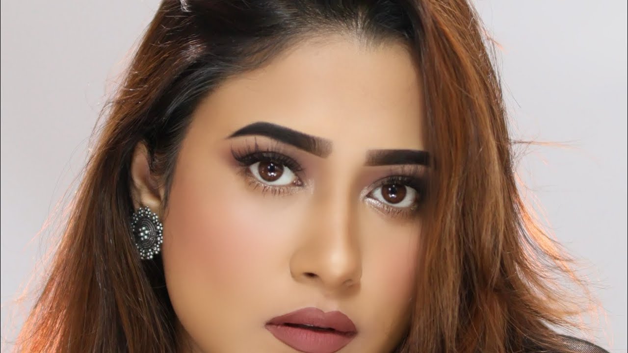 My First Live Makeup Tutorial On Youtube 🥰 - YouTube