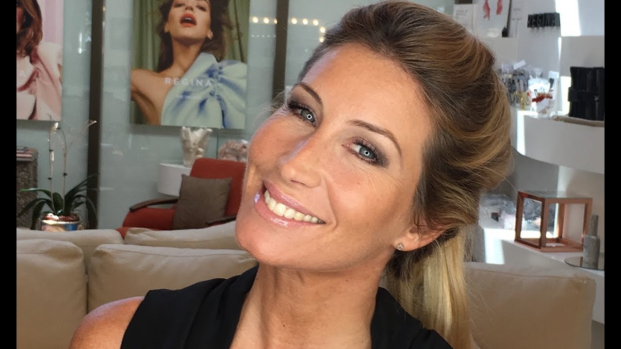 Maquillaje traslucido con Sole Solaro #ReginaCosmetics - YouTube