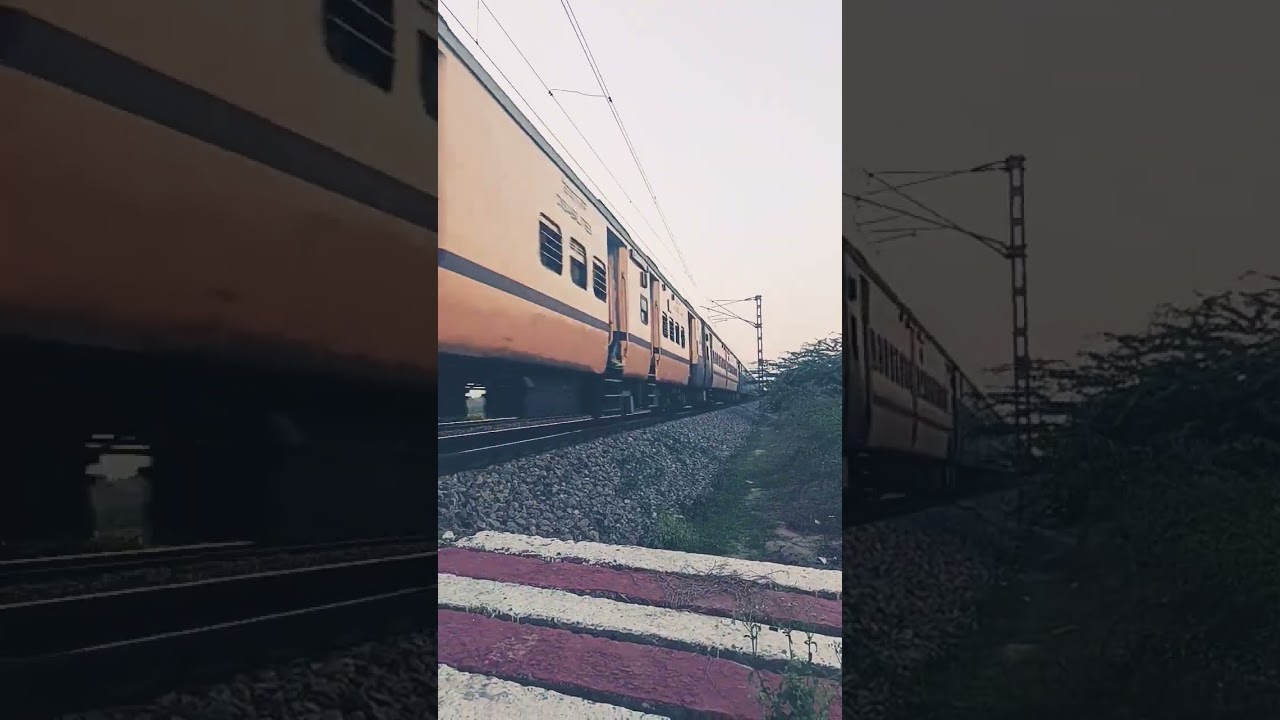 super fastest Train way to NDLS - YouTube