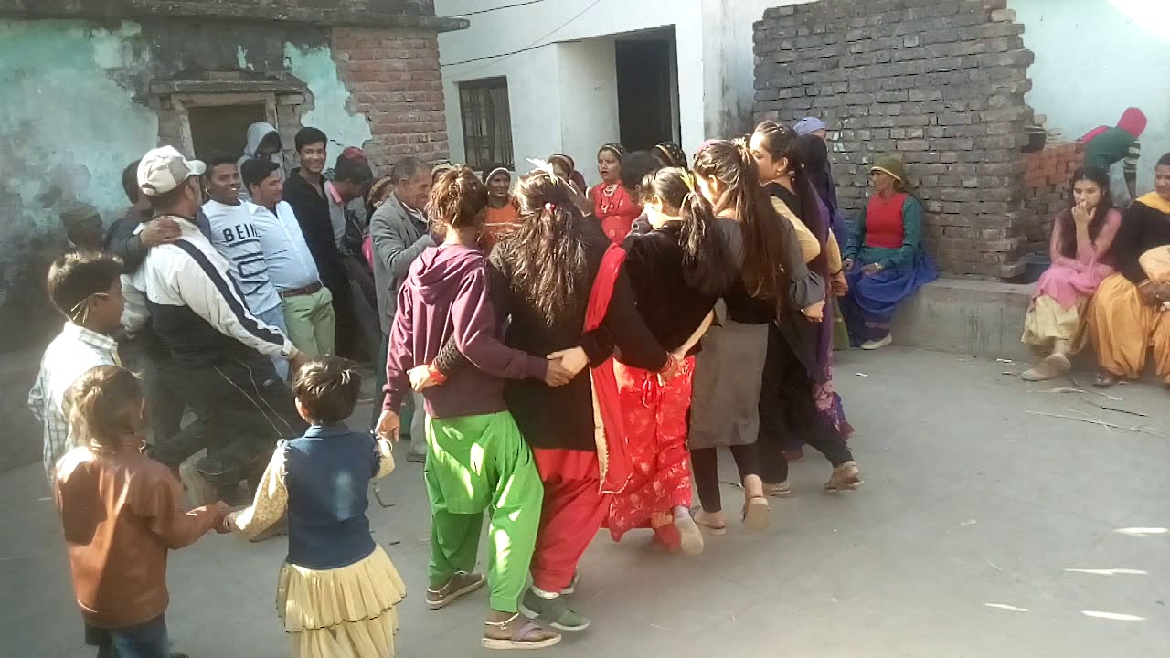 Vyas Nadi Mein Deepavali ka tyohaar - YouTube