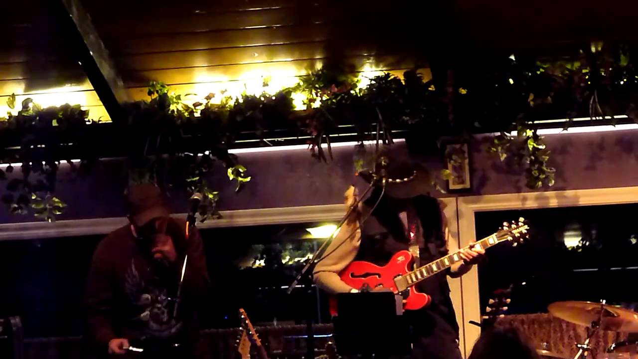 Alvin Draper at Bluz By You jam 12-14-10 - YouTube