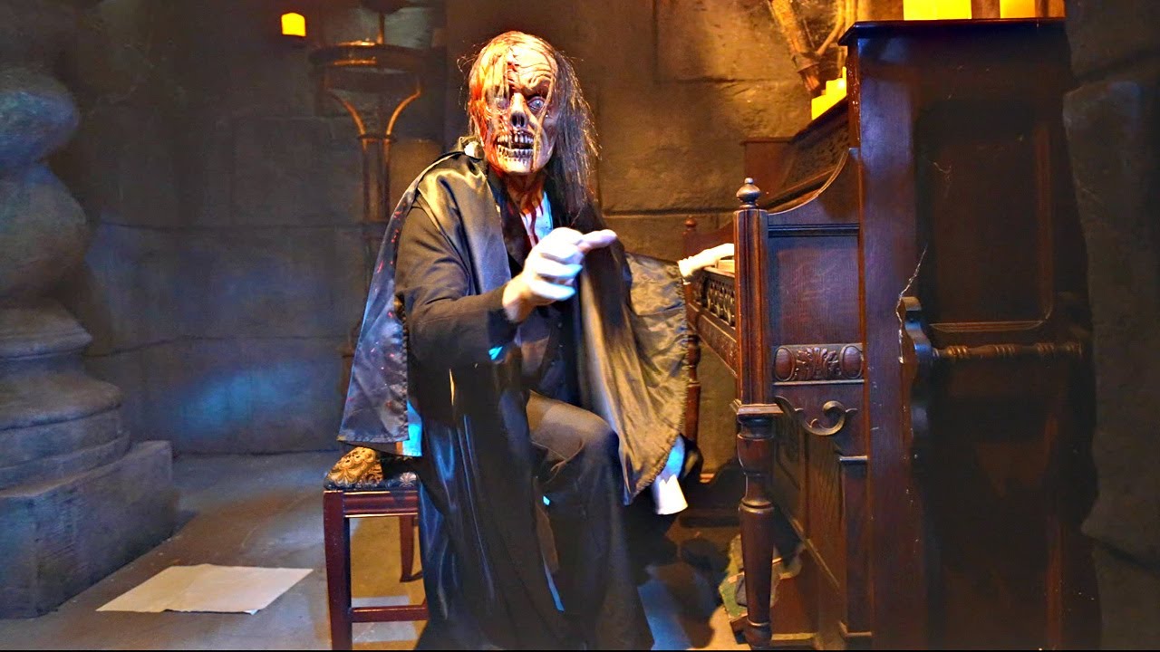 NEW! Universal Monsters Unmasked Haunted House Halloween Horror Nights ...