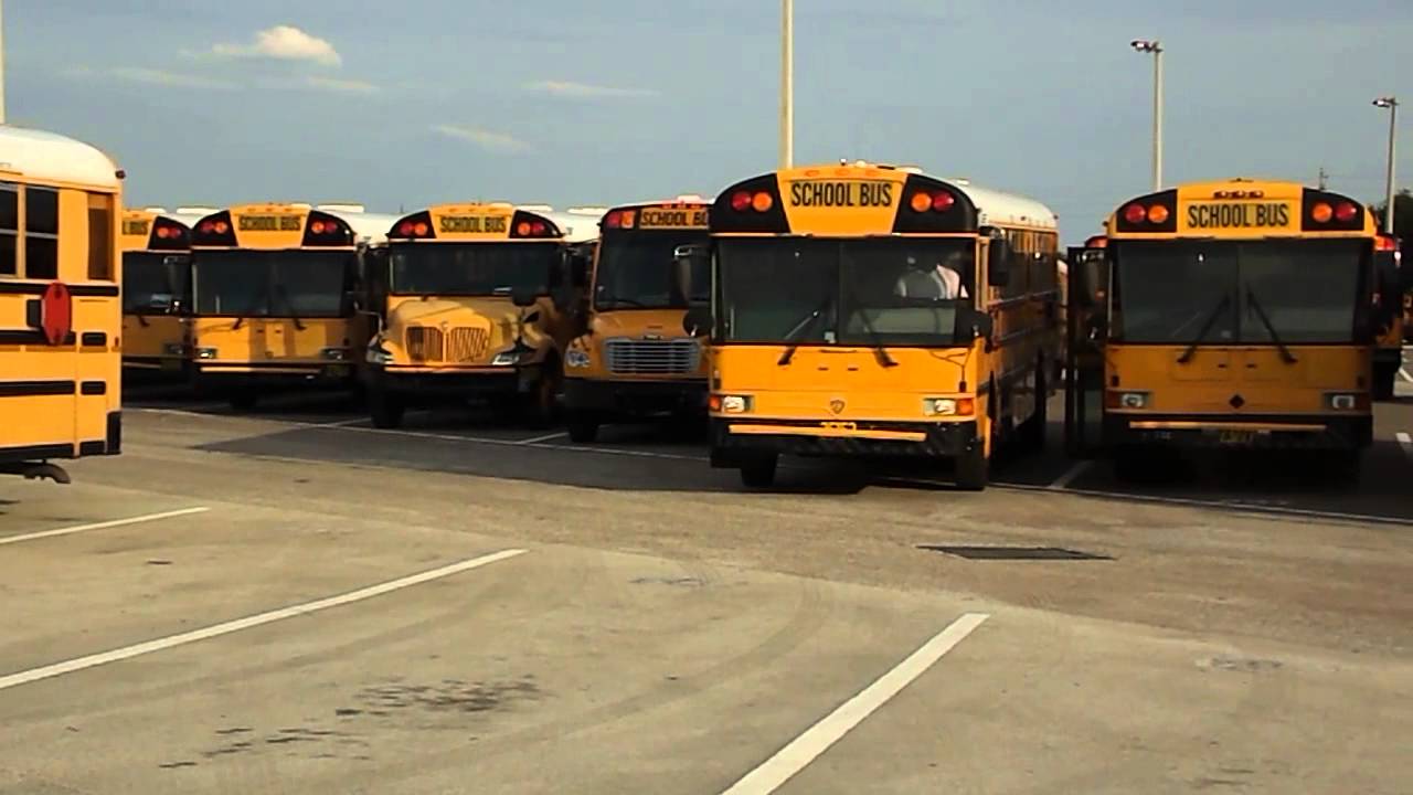 IC RE School Bus - Back In - YouTube