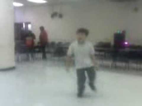 Crazy Asian Kid Dancing 8 - YouTube