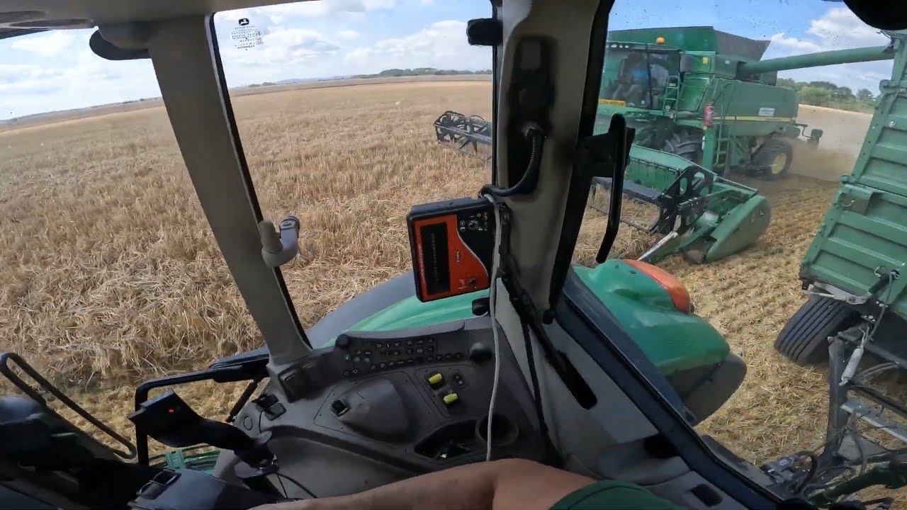 [GoPro] Cab view: John Deere 6195m + Brantner Z 18051 XXL - YouTube