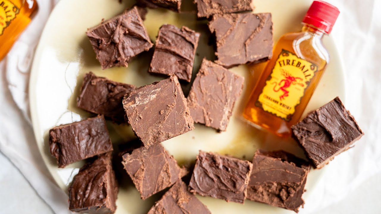 4-Ingredient Chocolate Fireball Fudge Recipe - YouTube