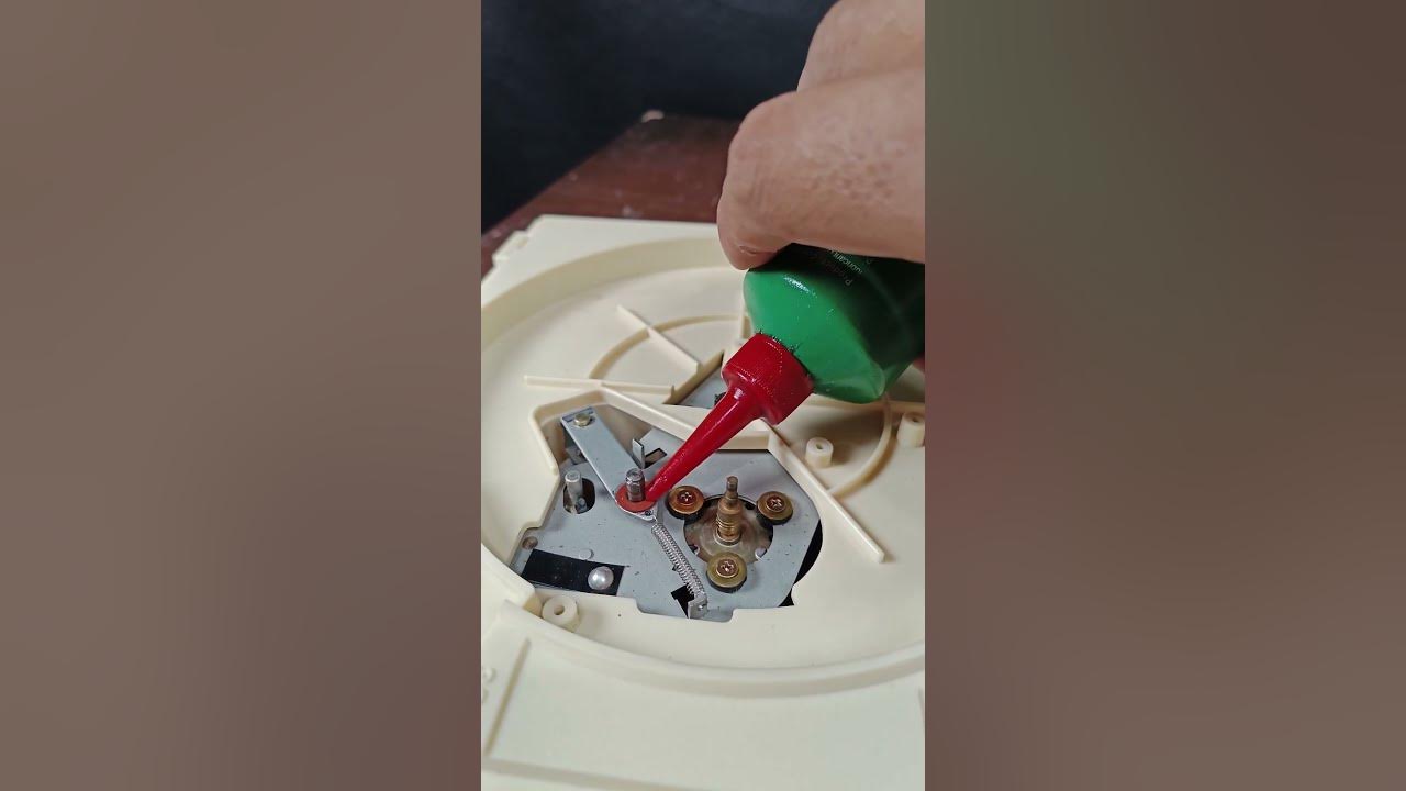 How to replace turntable idler wheel || Columbia GP-3 Turntable #shorts - YouTube