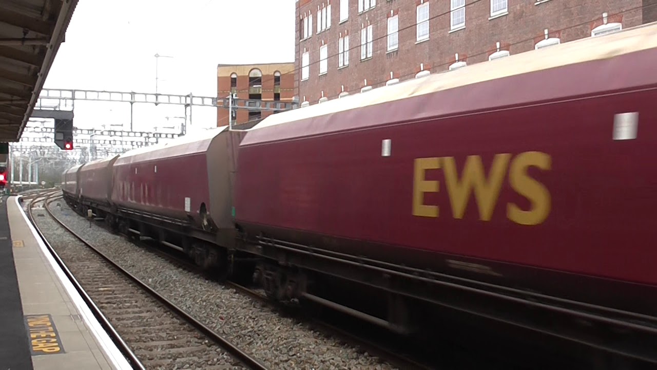 DB Cargo UK Class 66 no: 66158 @ Newport {457A} 21/02/2020. - YouTube