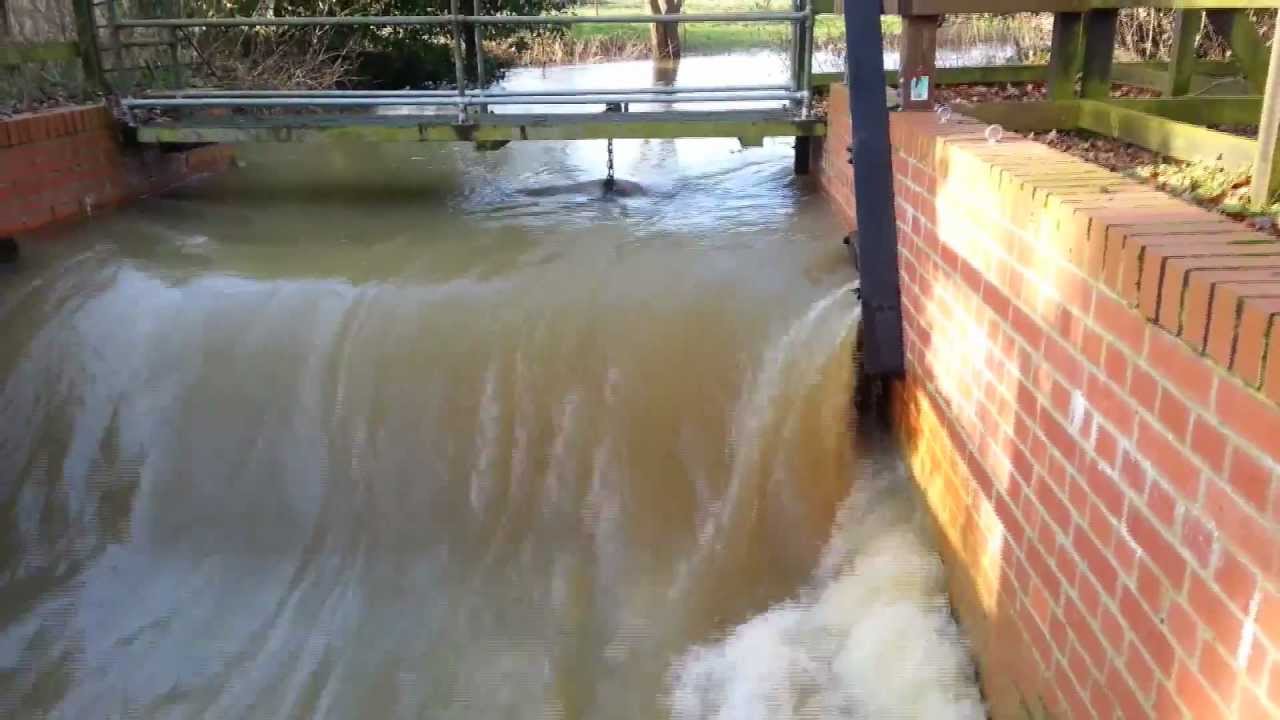 Buxhall Vale Sunday 27th January 2013. River Ratt - YouTube