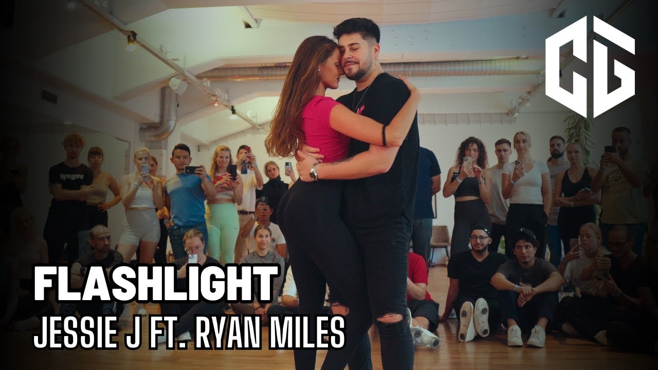 CRISTIAN Y GABRIELLA | Bachata 🎵 FLASHLIGHT - JESSIE J FT. RYAN MILES ...