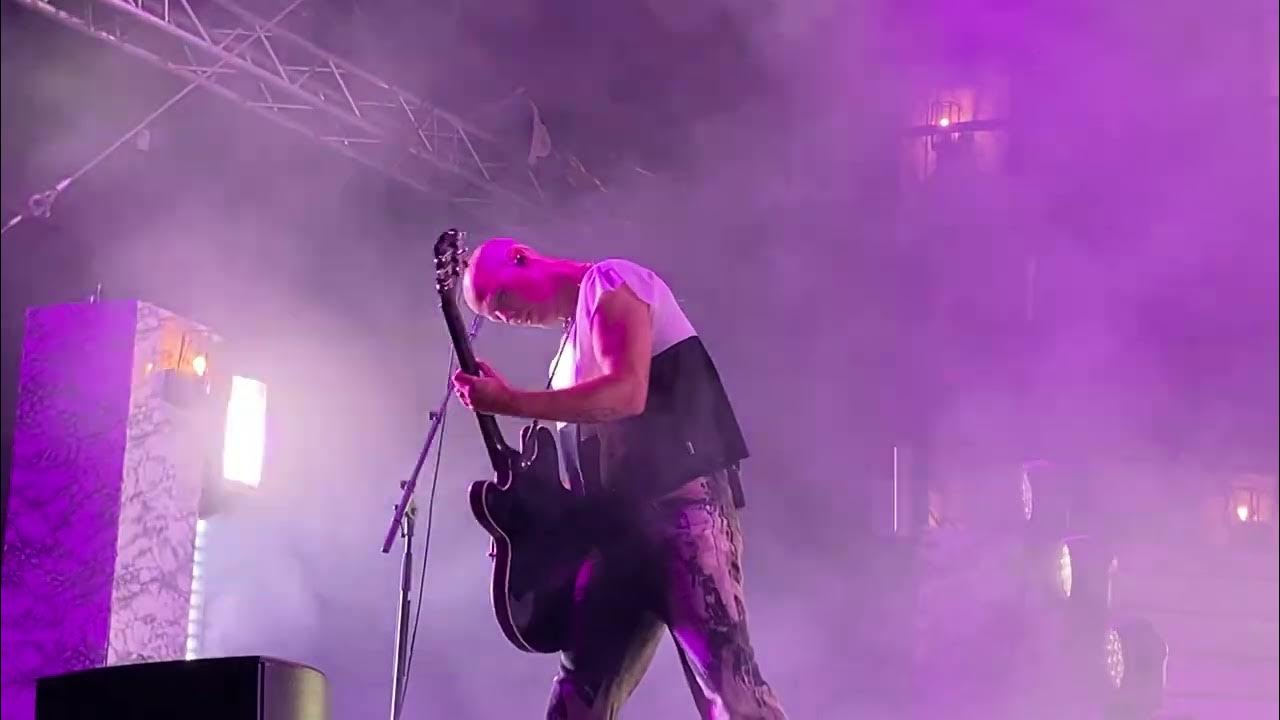 Haloo Helsinki! - Reiviluola (DBTL, Turku 27.07.2024) - YouTube