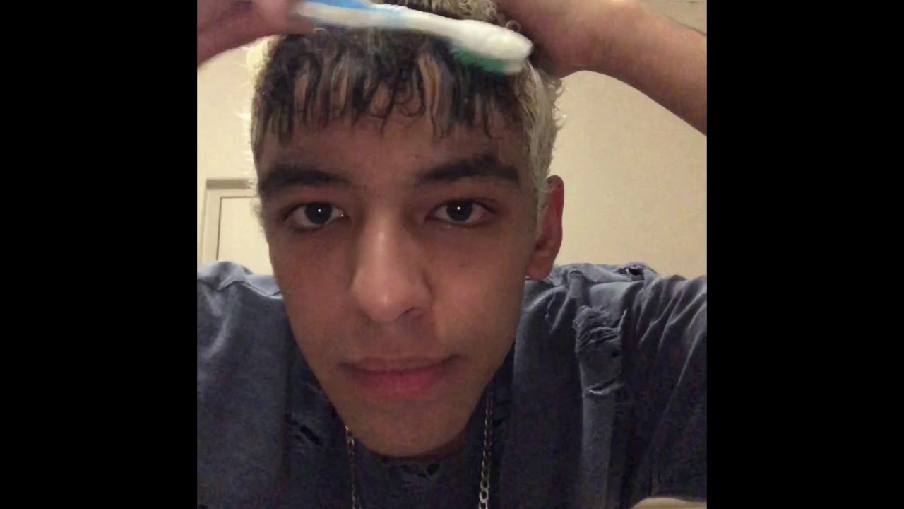 #viral TUTORIAL ON HOW TO LAY CUTE EDGES FOR CURLY HAIRED GUYS AND ...