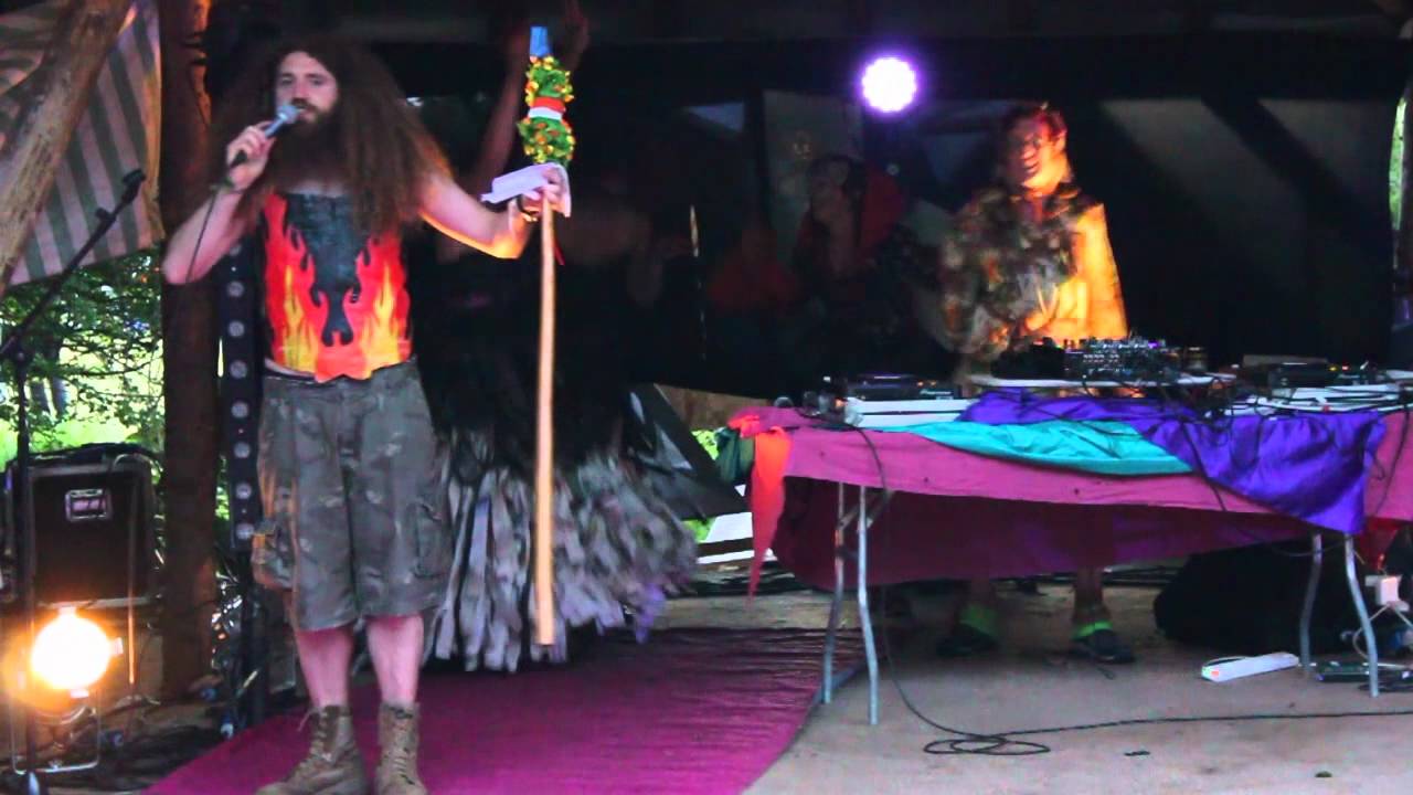 DJ Batty and the Trans Lender Rag Queens at the faerie field ...