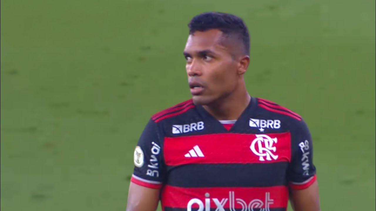 Estréia de Alex Sandro no Flamengo (15/09/2024) HD - YouTube