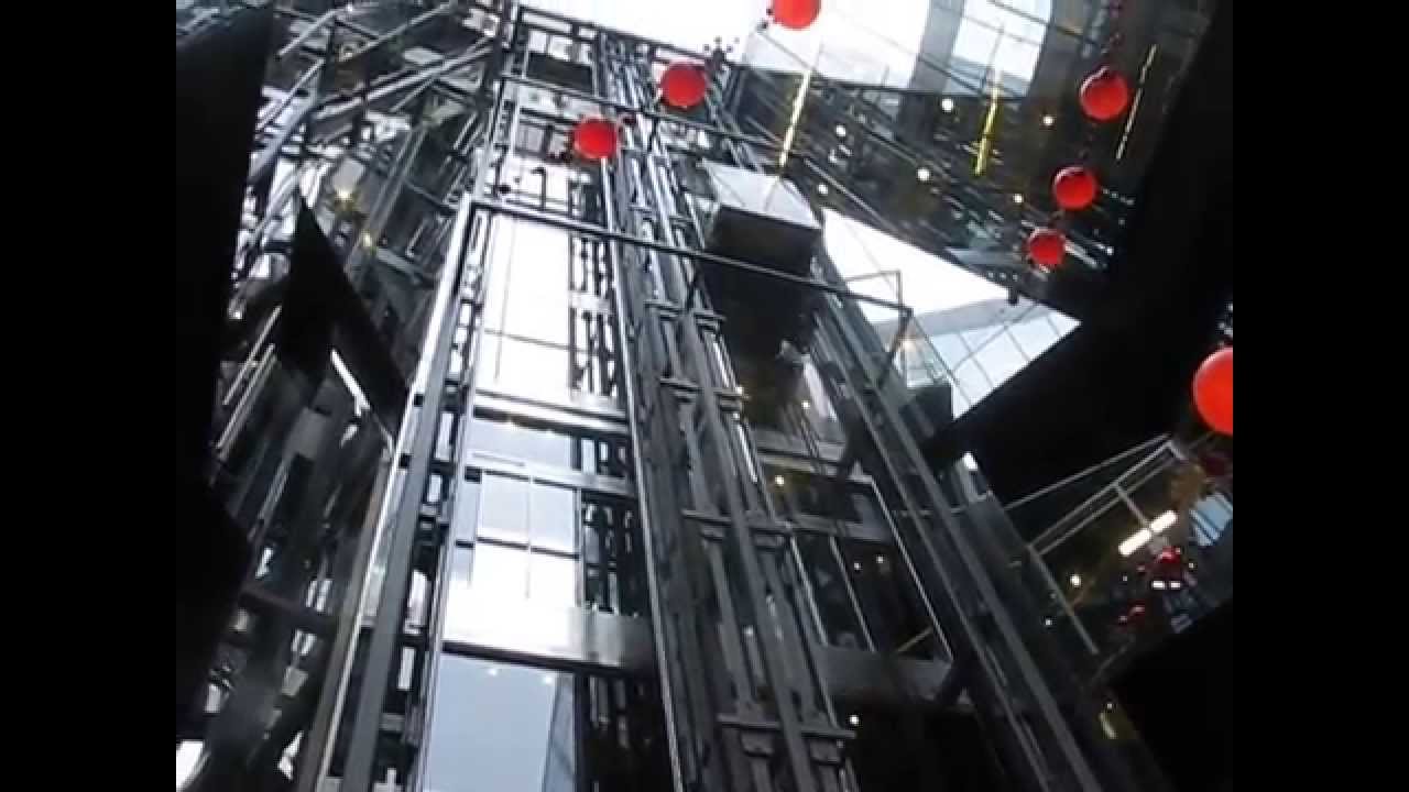 RANDOM LIFT TOUR - Christmas in London - YouTube