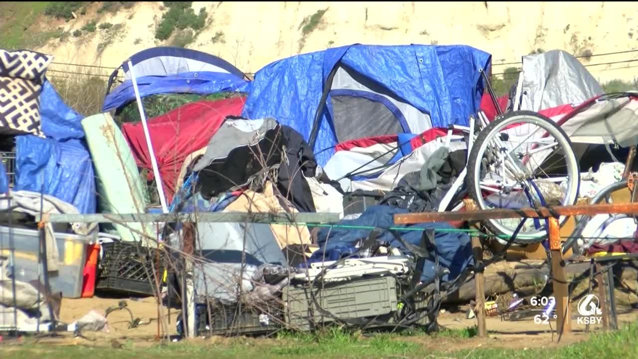Homeless encampments growing in the Santa Maria Riverbed - YouTube