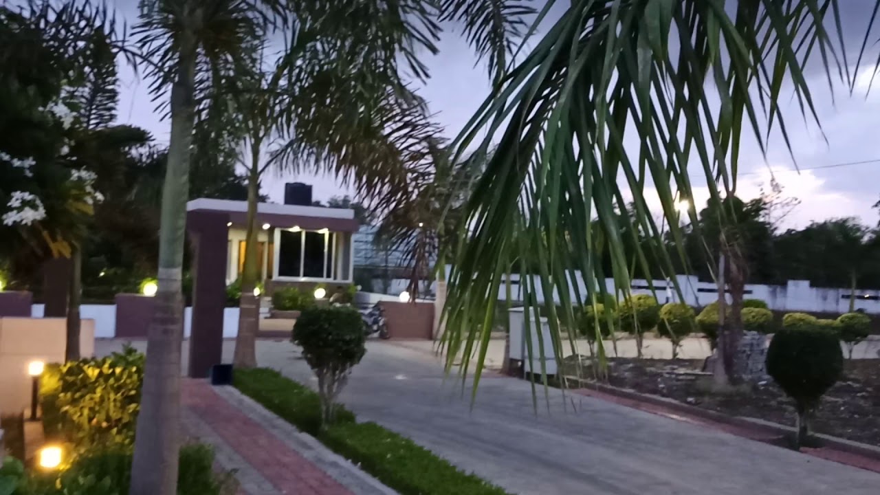 Cloudy Atmoshphere at the Evening at Lake City Killa Pardi - YouTube