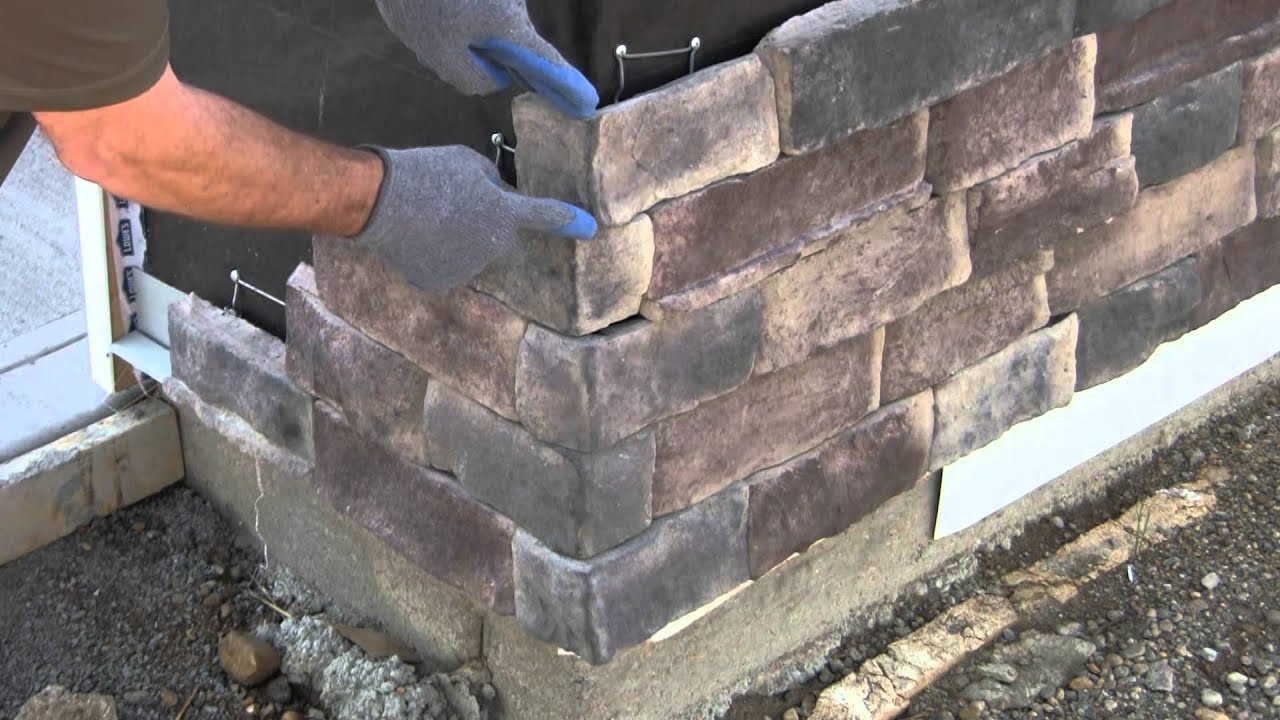 Tips & Tricks: Keeping outside corners straight and in line. - YouTube
