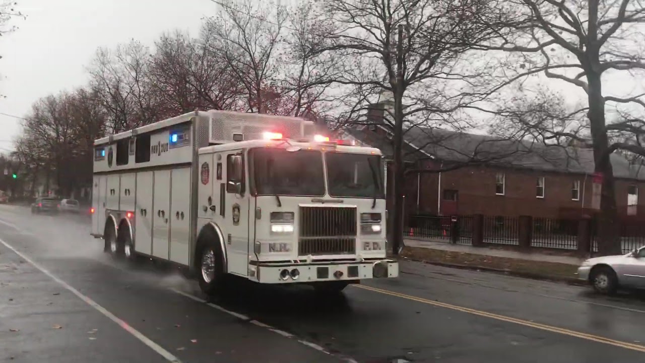 New Haven CT Fire Department Rescue 1 & SOC 1 Responding - YouTube
