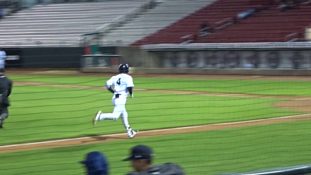ANDREW BECHTOLD WITH THE HOME RUN OF THE NIGHT!! - YouTube