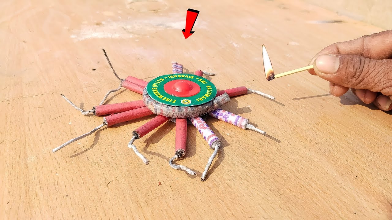 Boomerang Of Chakri And Bijli Bombs🤑 || Experiment With Chakri And ...