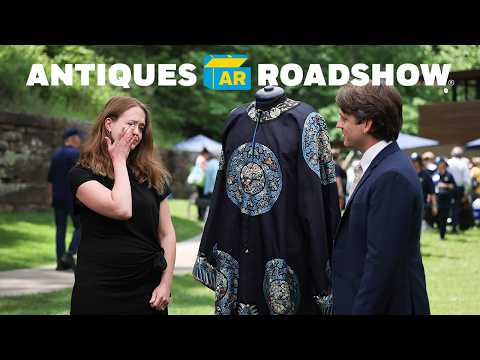 Best Moment: Chinese Manchu Semi Formal Silk Surcoat, ca. 1880 | ANTIQUES ROADSHOW
