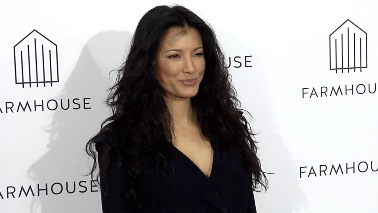 Kelly Hu “Farmhouse” Grand Opening Red Carpet - YouTube