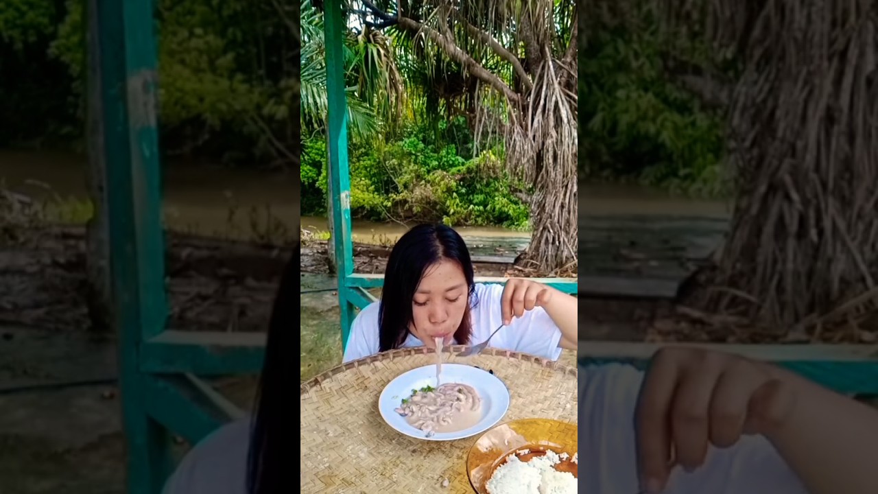 Makan tembiluk #shorts #tembiluk #nurlela - YouTube